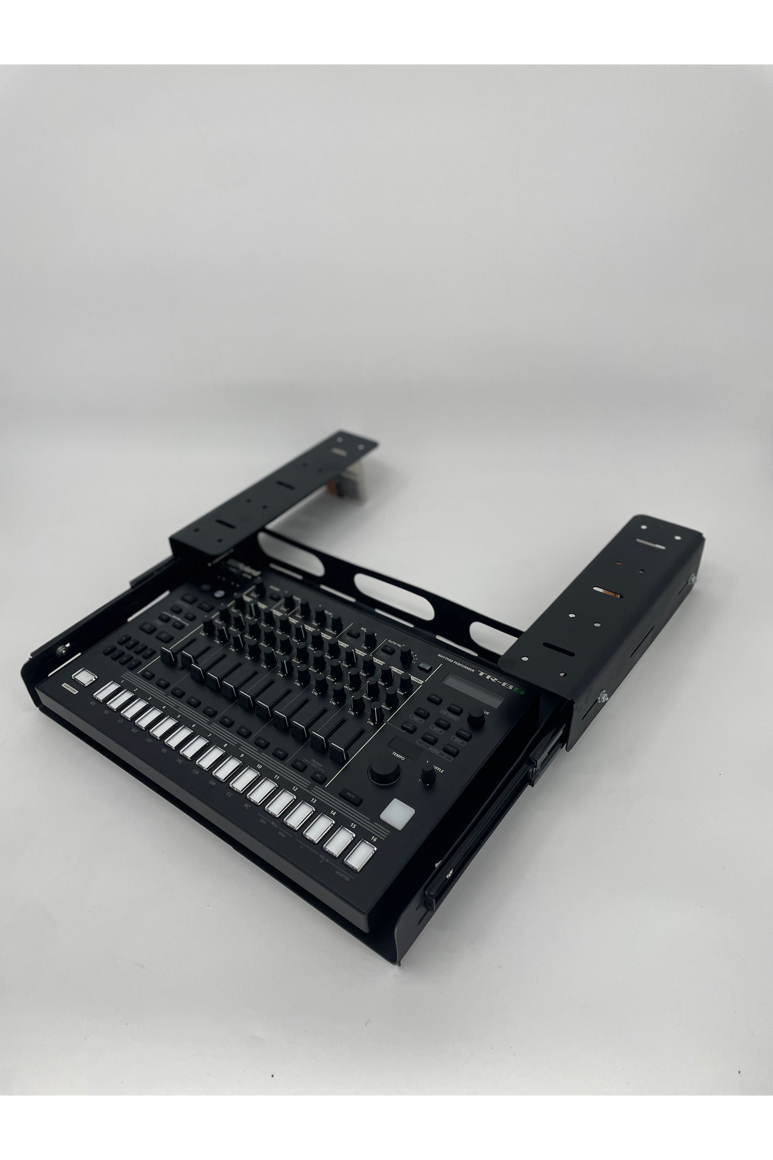 Lowpass Slide-Out Tray – Apache Audio